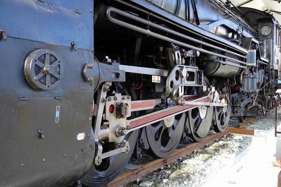 D51 560：室蘭市旧室蘭駅舎横ぽっぽらん広場: コバQのデジカメ歩き