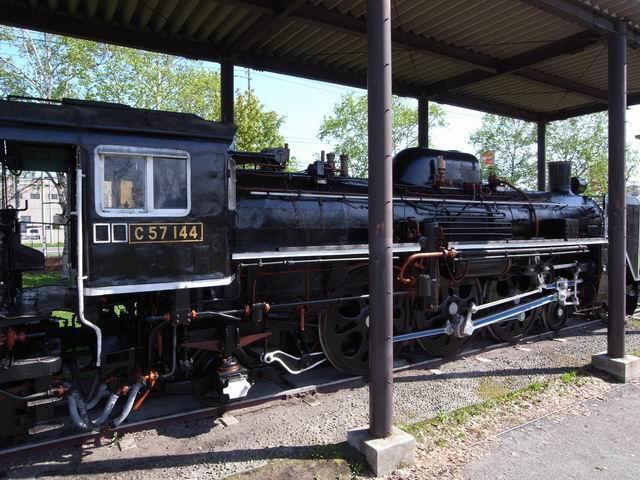 C57144・D5147：岩見沢市みなみ公園: コバQのデジカメ歩き