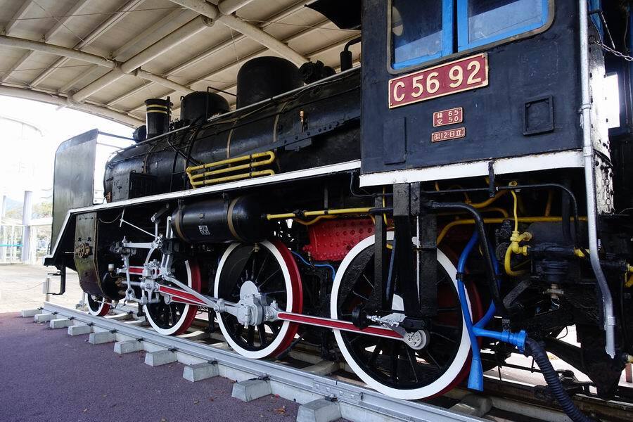 C56 92：出水駅西口前: コバQのデジカメ歩き