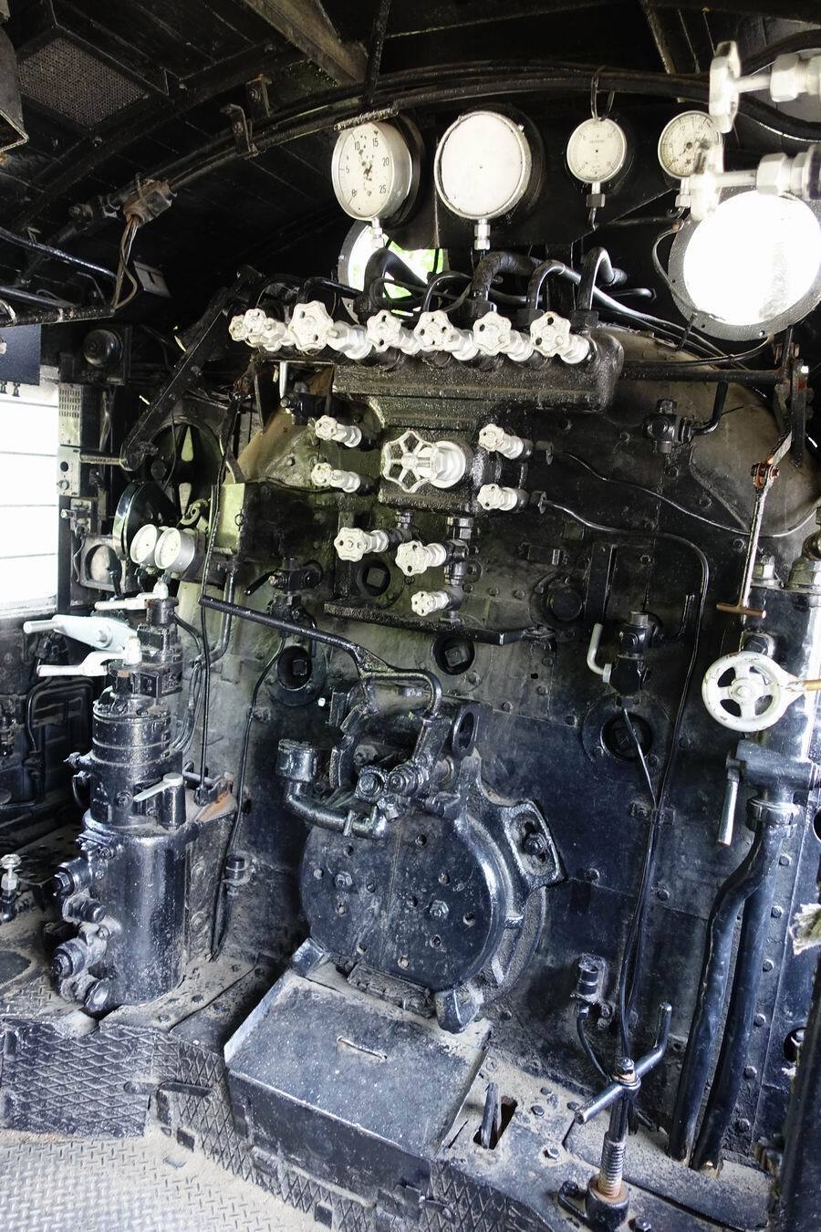 D51 113：三沢市中央公園: コバQのデジカメ歩き